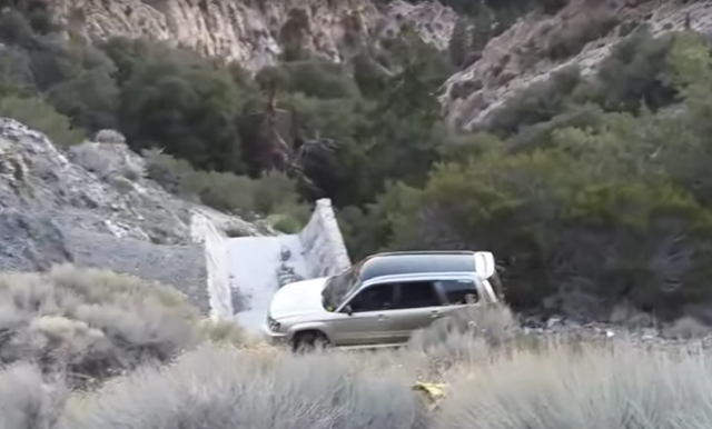 Terrifying Dashcam Footage - Car Goes Over Cliff - AUTOMOLOGY ...